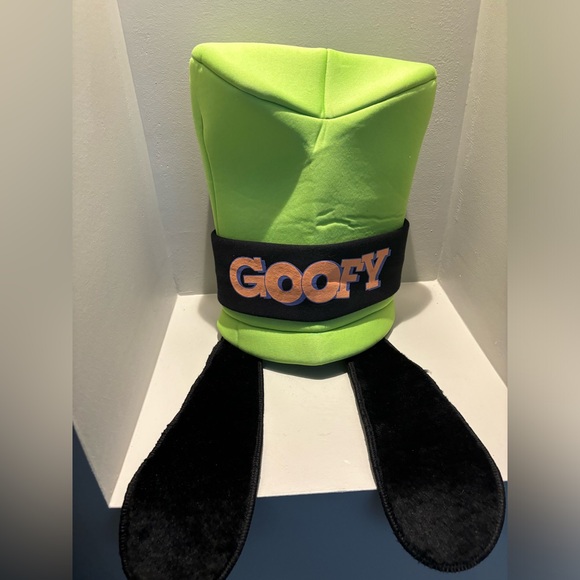 Disney | Accessories | Disney Parks Goofy Tall Green Hat Foam Cap With ...